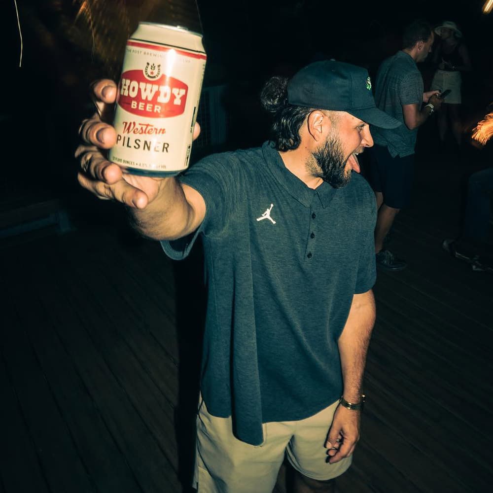 Howdy Beer | The Friendliest Beer in America